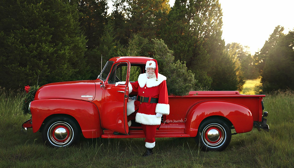 Santa Jimmy - Natural Bearded Santa Claus For Hire